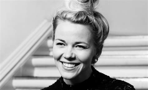 Frederikke Vedel ⇢ Book Din Julekoncert Her