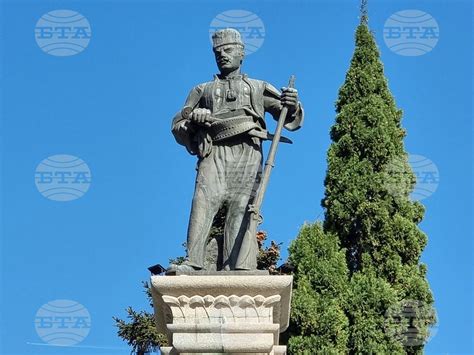 С общоградска церемония в Сливен ще бъдат отбелязани 139 години от