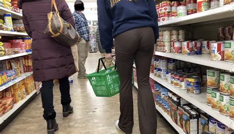 Beautiful College Freshman Chick Vtl And Wedgie Bending Over 😻