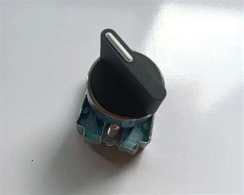 Spring Return Selector Switch At ₹ 75piece Selector Switches In Pune