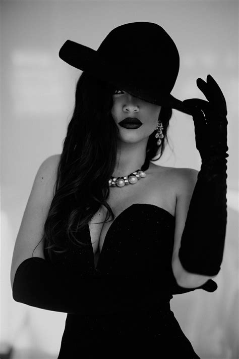 Девушка в шляпе и перчатках Фотосессия Модные снимки Женщина