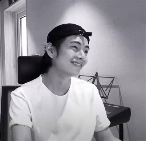 Bts Community Posts 태형아 위버스를 자주 와줘서 너무 고마워 태형이의 말은 항상 우리에게 용기를 주고 우리의 삶을 통제할 수 있는 힘을 줘 우리가