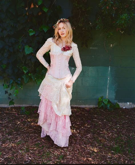 Iris Apatow At A Photoshoot January 2026 Hawtcelebs