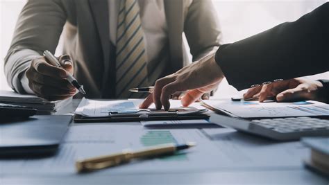 Thrive Capital In Talks To Acquire 1bn Worth Stake In Databricks