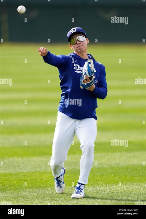Los Angeles Dodgers Second Baseman Hyeseong Kim Works Out During Spring