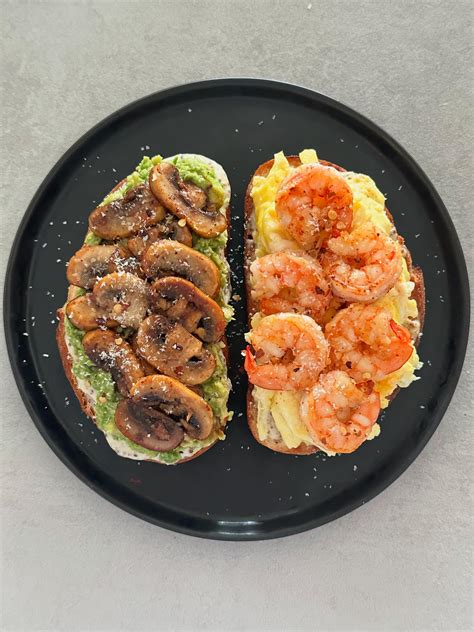 코알라맘냉털로 만드는 브런치요리 🥑🍤오픈샌드위치 주말엔 빵식🥪🥖한번 가야쥬⁉️ 사실 🥑가 사망직전이라 ˶