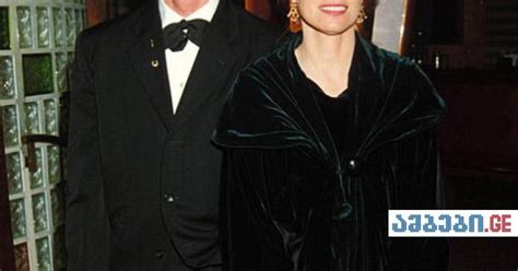 მელ გიბსონი ცოლს გაეყარა Ambebi Ge