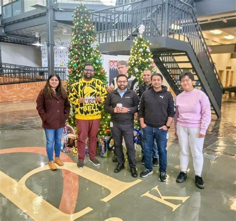 Shashank Avvaru On Linkedin Wishing Everyone A Merry Christmas And A Happy New Year On Behalf