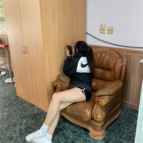 여자에 있는 Ghdwjdxor님의 핀 교복 스타일 건강한 몸매 청소년 여자 패션
