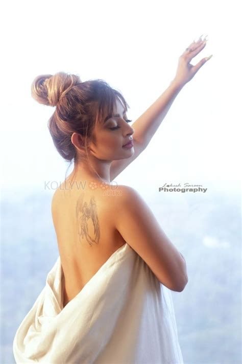 Ankita Dave Naked And Wrapped In A Blanket Photoshoot Pictures Kollywood Zone