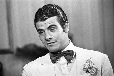 Mário Gomes De Galã De Novelas A Alvo De Despejo De Mansão Como Está