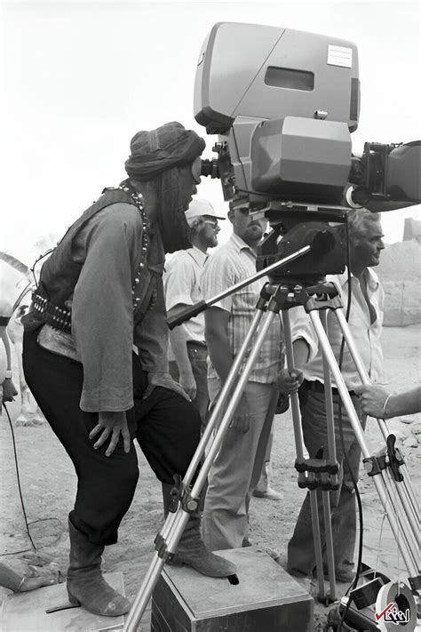 عکس سفر به ایران قدیم؛ بازیگر معروف آمریکایی در سیستان