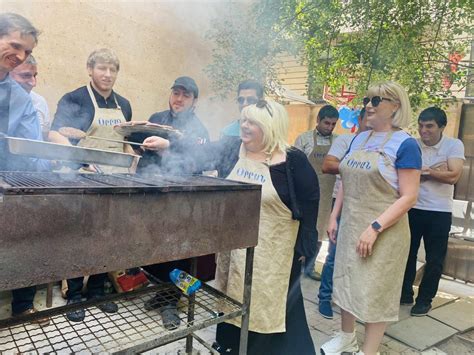 ՖՈՏՈ «Օրրանում տոնական էր «Սպիտակ Արջը ուտեստներ պատրաստեց երեխաների համար Socialmedia