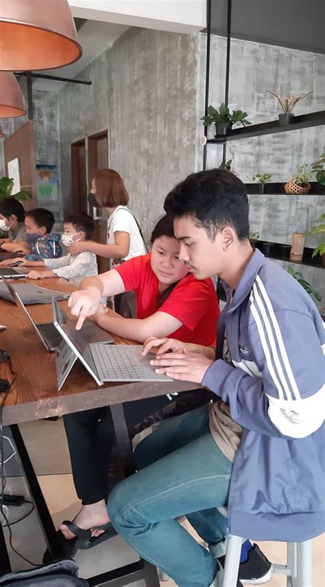 มีคนถามมาว่ามีเครือข่าย Coderdojo Coderdojo Thailand