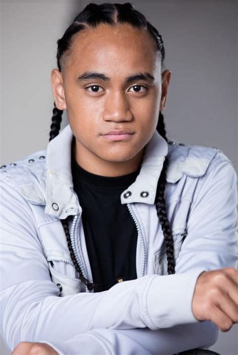 5 Fast Facts With Performer Siaki Sii Teens Wanna Know