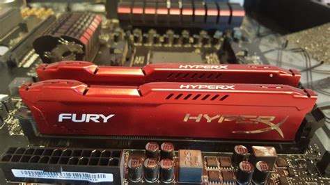 Hyperx Fury 16 Gb 2x8gb Ddr3 1866 Mhz Cl10 Dimm Memorija Crvena