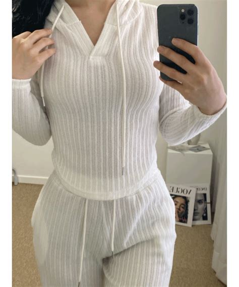 ෆ꾸안꾸ෆ 슬림핏 후드 골지 니트 밴딩 와이드팬츠 트레이닝 세트 에이블리