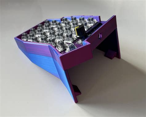 Sofle V2 Tenting Case R Ergomechkeyboards