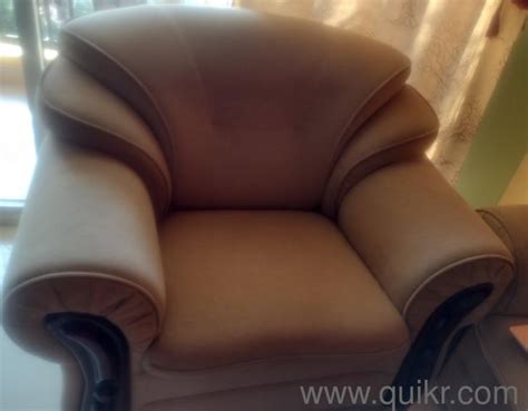 311 Seater Damro Sofa And Cream Color In Very Good Condition