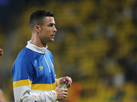 عکس؛ گرم کردن رونالدو برای اولین بازی‌اش در النصر فوتبالی