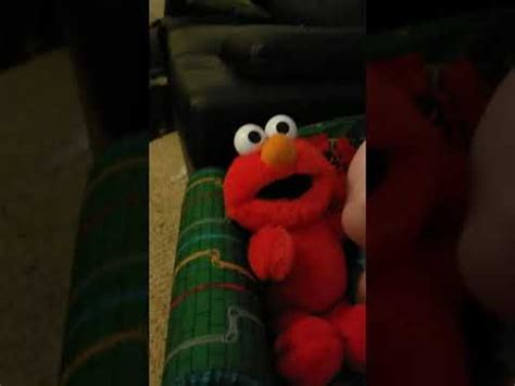 Original Tickle Me Elmo Vs New 2019 Tickle Me Elmo Youtube