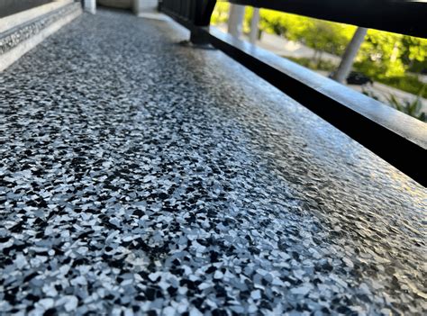 Polyaspartic Outdoor Flake System