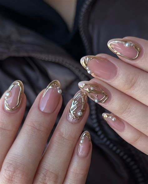 Тренды маникюра 2025 50 фото Какие цвета и дизайны ногтей будут в моде в этом году