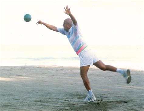 Throwing A Ball At Someone At Mike Lyles Blog