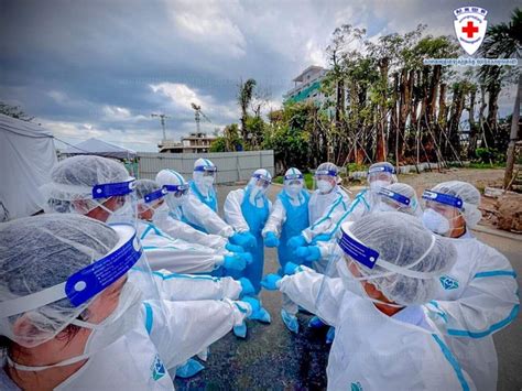 សូមសរសើរទឹកចិត្ត ទោះបីនឿយហត់ ពិបាកយ៉ាងណា ក៏ក្រុមគ្រូពេទ្យ