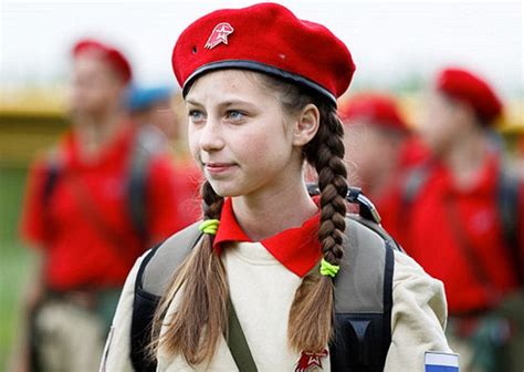 Vladimir Putin's youth army: Russian strongman sets up Soviet-style ...