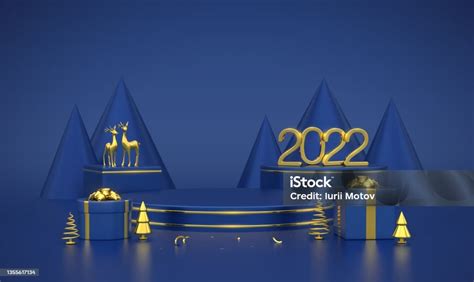 해피 뉴 2022 년 블루 스테이지 시상대에 3d 골든 메탈릭 넘버 2022 선물 상자 사실적인 황금 사슴 푸른 배경에 금속 소나무 가문비 나무와 장면 둥근 큐브 플랫폼