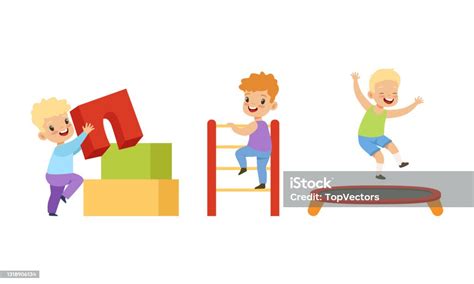 놀이터 세트에 재미를 아이들 작은 아이들은 장난감 블록을 구축하고 트램 폴린 만화 벡터 일러스트에 점프와 함께 재생 놀기에 대한 스톡 벡터 아트 및 기타 이미지 Istock