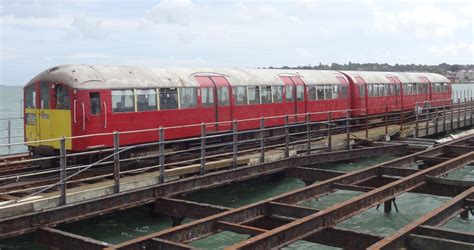 🚇 Revolution London Underground 38 Stock Pre Orders Rails