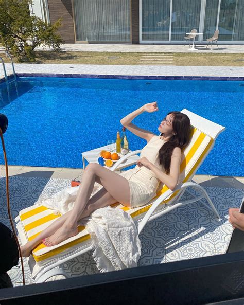 Lee Sung Kyungs Feet