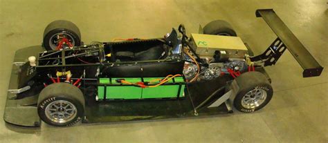 Une Voiture De Course électrique La Wx10 T