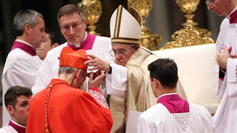 Папа Франциск представи първия кардинал афроамериканец ВИДЕО СНИМКИ Nova