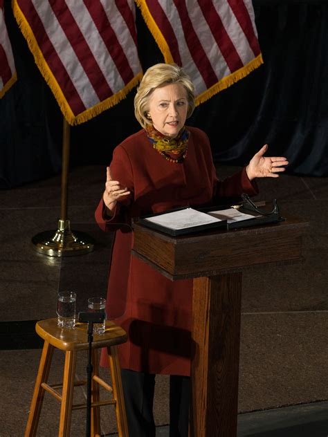 The Best Hillary Clinton Outfits In History Who What Wear