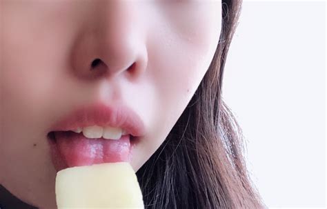 Eカップ 歳巨乳女子が顔出しでおま こくぱぁ全裸ヌード自撮り みんくちゃんねる