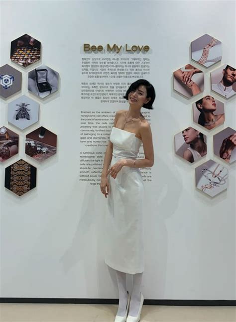 171cm 48kg 나나 행사장에서 척추뼈 훤히 보이는 충격 마름 상태 텐아시아