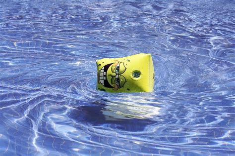 Spongebob Drinking Water