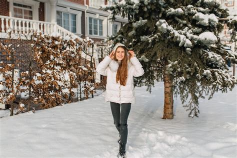 Page 20 Beautiful Girl Snow Images Free Download On Freepik