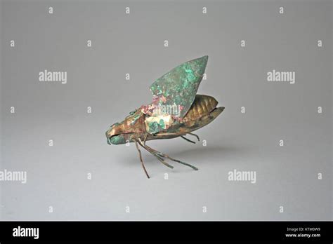 A 1981 Edition Of A Beehive Themed Object Cataloged Under Met 1981459