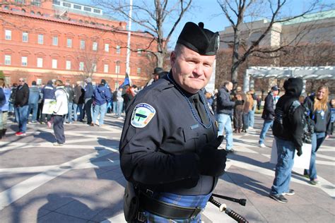 07mrpesrallyseaofbluenleomwdc17january2015 End The M Flickr