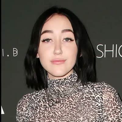 Noah Cyrus Bio Career Age Net Worth Height Facts