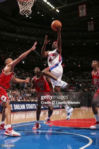 Detroit Pistons Flip Murray Photos And Premium High Res Pictures Getty Images