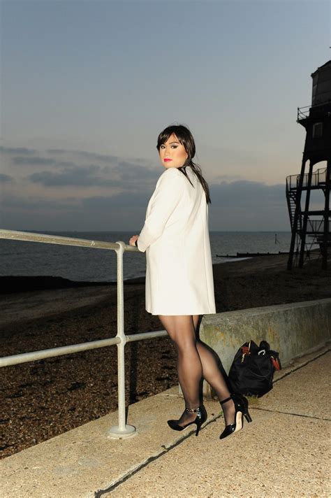 Black Silk At Seaside Alina Wang Flickr