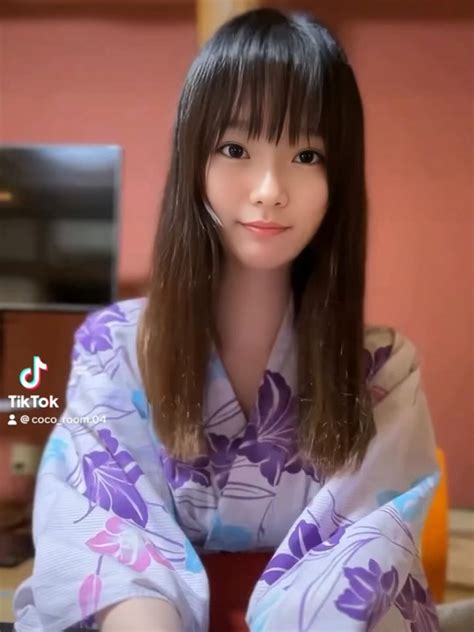 新しく投稿しました 見てもらえると嬉しいです 女子大生