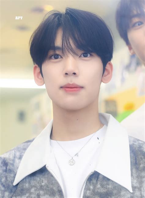 보플 손민수 On Twitter 한유진 ♥︎ 나비 팬던트 목걸이 추정 15 000원 9 900원 Product Eb Ac