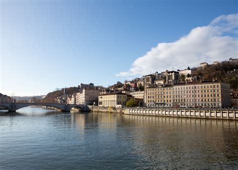 Lyon 리옹 미식과 문화의 도시 오봉파리 Easy To Be Parisian