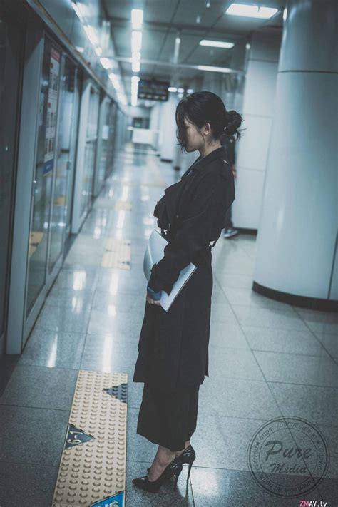 Korean Model Yeha Stripped Naked And Pussy Being Tied Up When